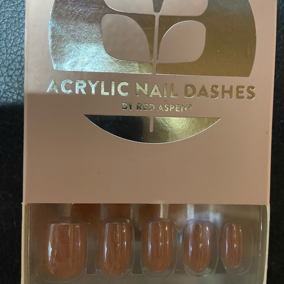 Makeup | Sincere Simone Brown Acrylic Nail Dashes | Poshmark